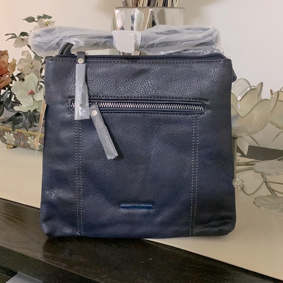 Roots | Bags | Roots Navy Double Pocket Crossbody Bag | Poshmark